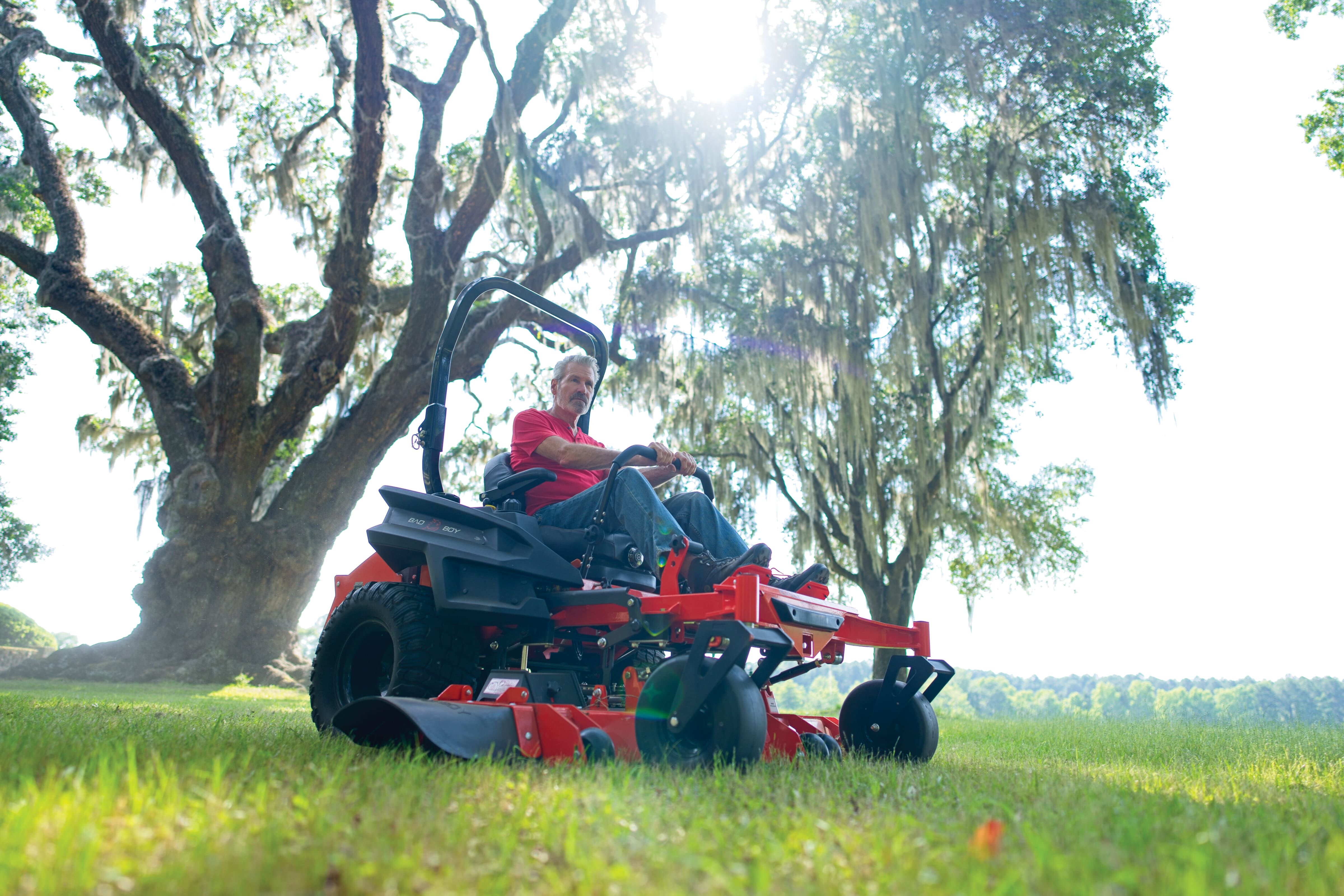 Bad Boy Outlaw Rebel Commercial Zero Turn Lawn Mower with 61" Deck and ...