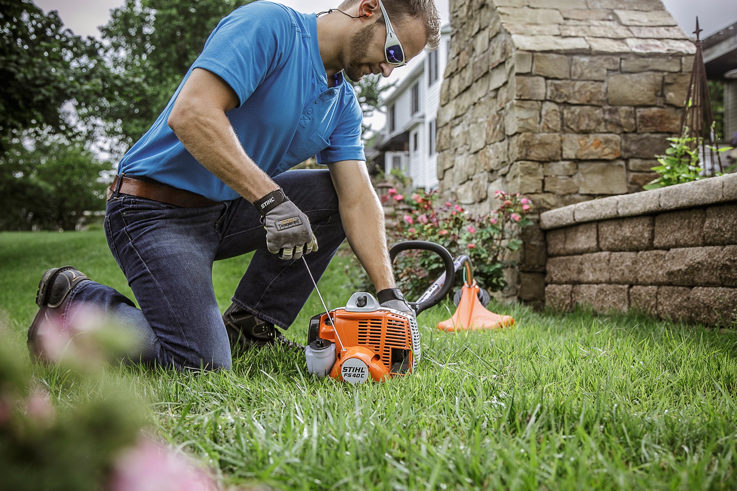 STIHL FS 40 C-E Lightweight Trimmer with Curved Shaft