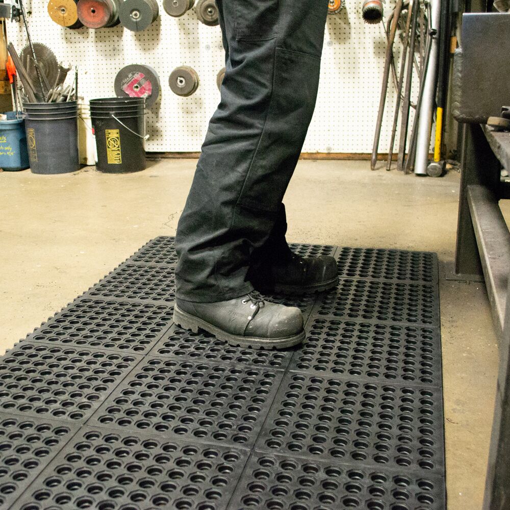 QRRI Inc. Interlocking Rubber Ring Mat - 3x3 Foot x 1/2 Inch