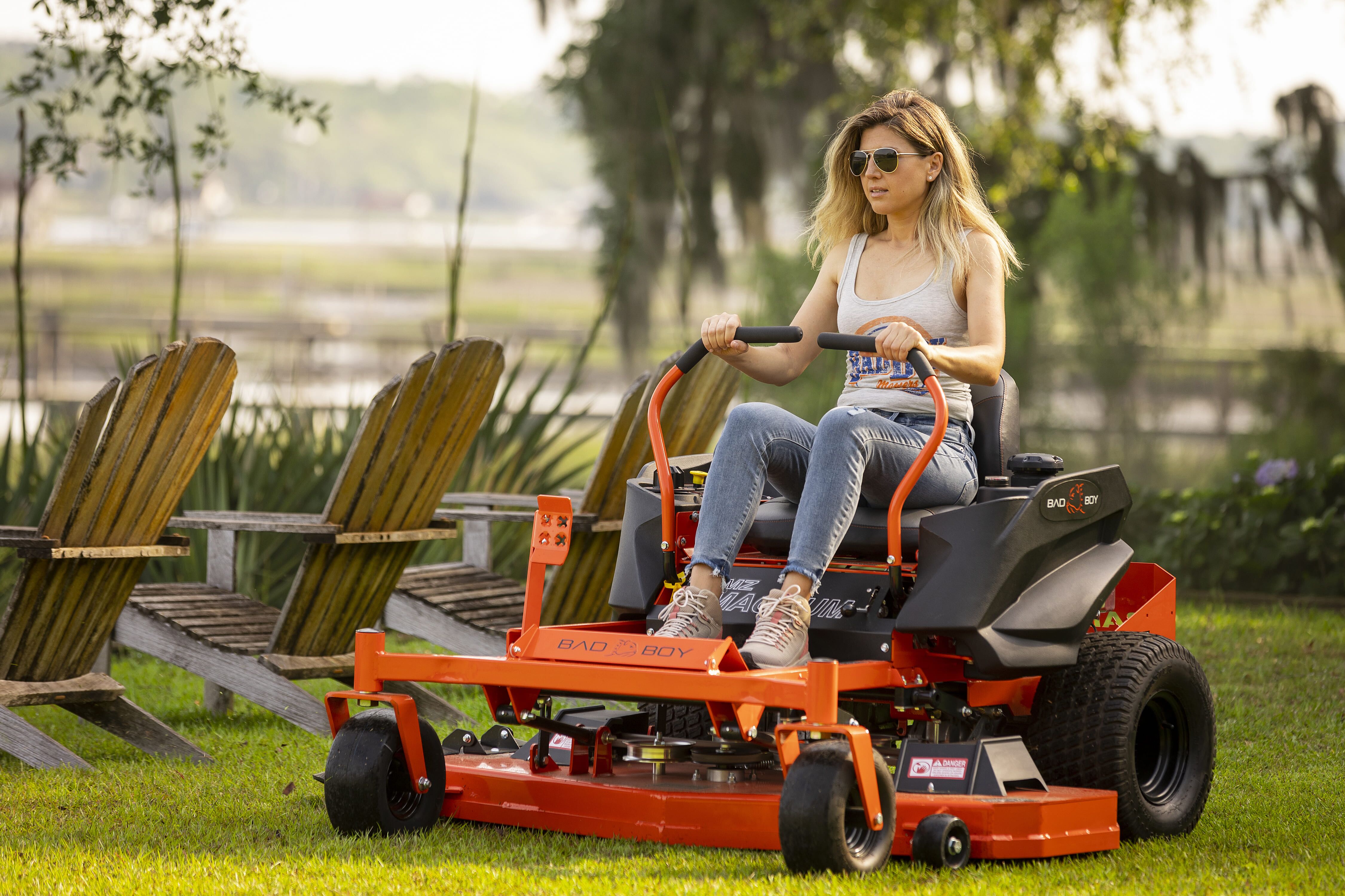 Bad Boy MZ Magnum Zero Turn Lawn Mower with 54" Deck and 725cc Kohler ...