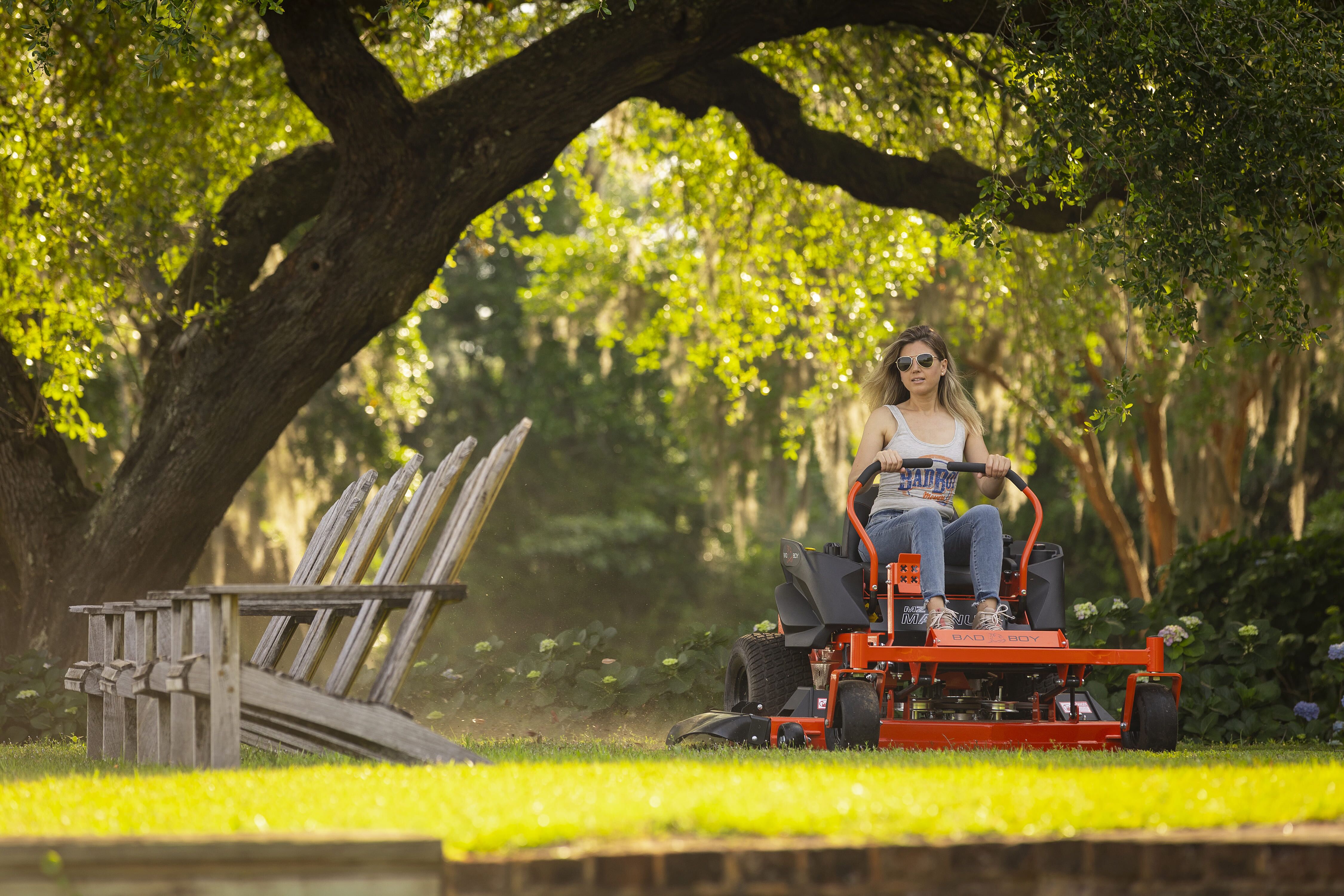 Bad Boy MZ Magnum Zero Turn Lawn Mower with 54" Deck and 725cc Kohler ...